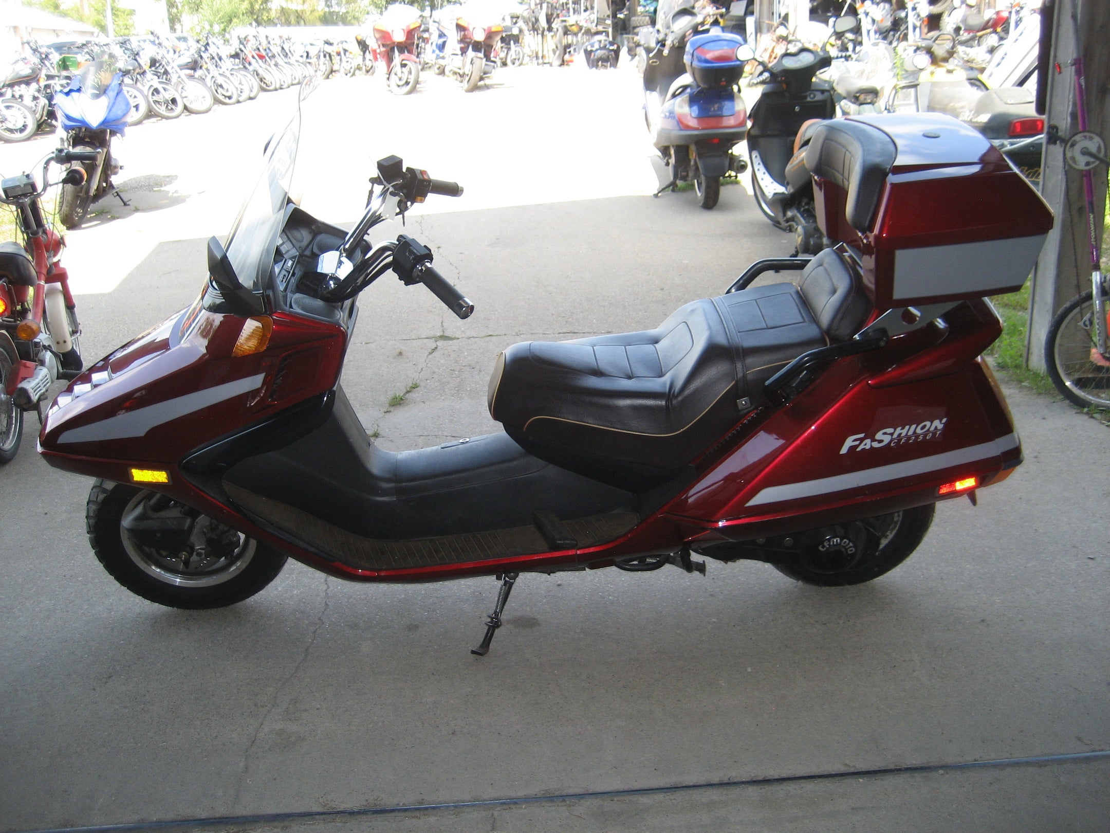 SALE PENDING - 2009 CF Moto CF250T Fashion Scooter – Sport Wheels Website